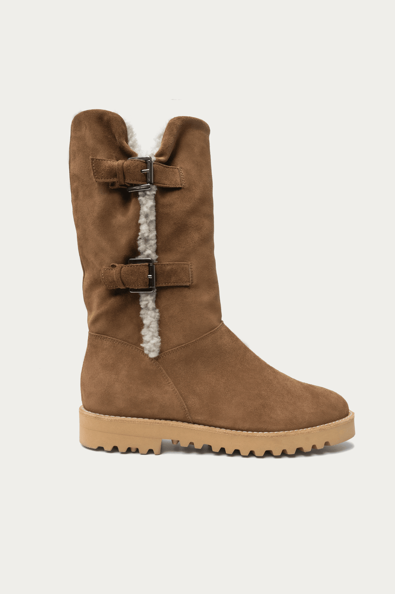 Alma Cognac Wildleder mit Lammfell – SHOOHS GmbH